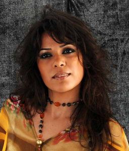 Yasmin Levy - Una noche más (traduction en turc)